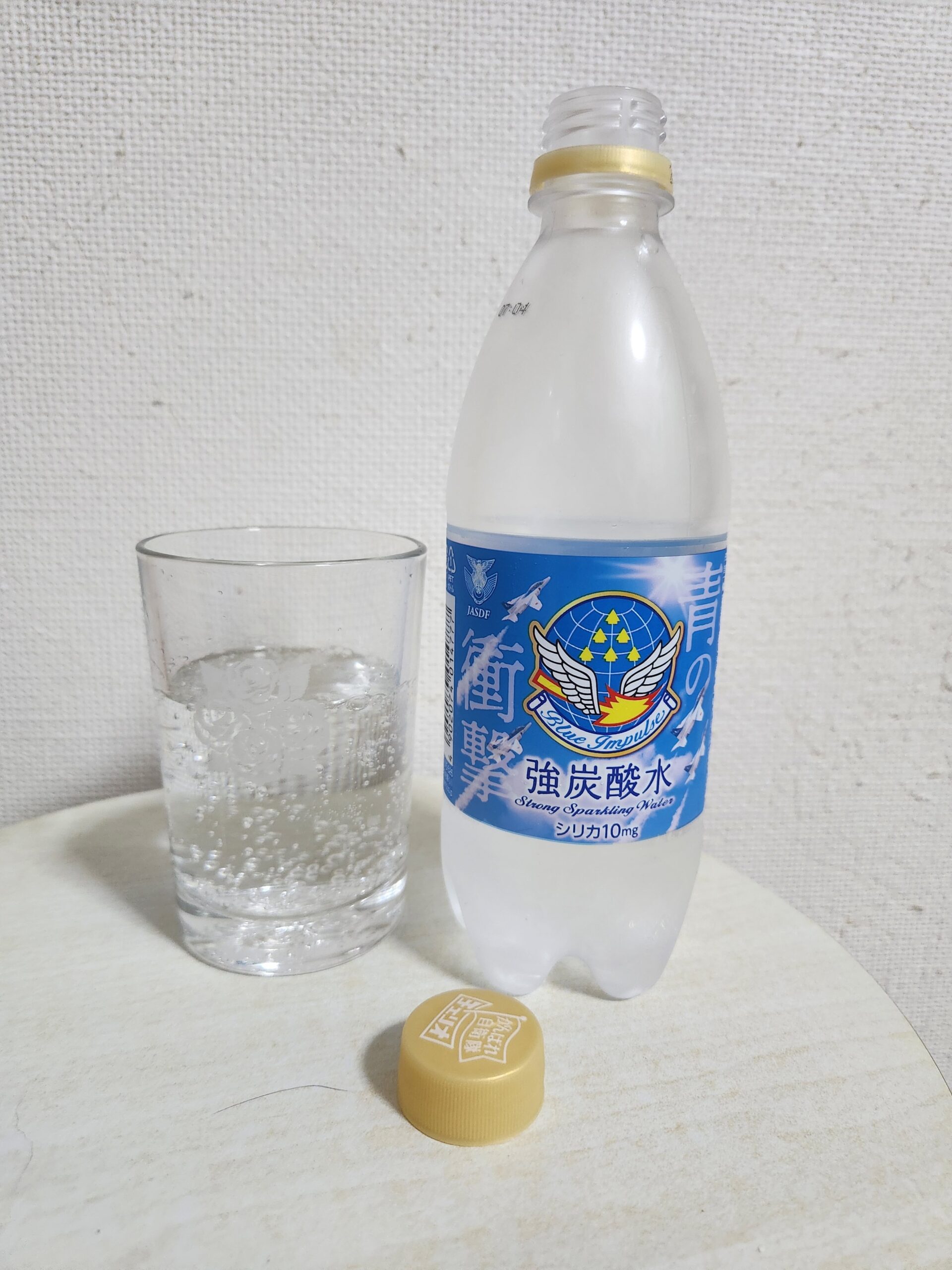 ブルーインパルス強炭酸水「青の衝撃」｜む～もん moody-monkey(ムーディーモンキー)